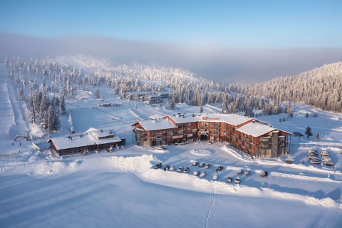 ruka_valley_airview_harritarvainen_2024_rkm_w2048.jpg?itok=hlZa-zqQ